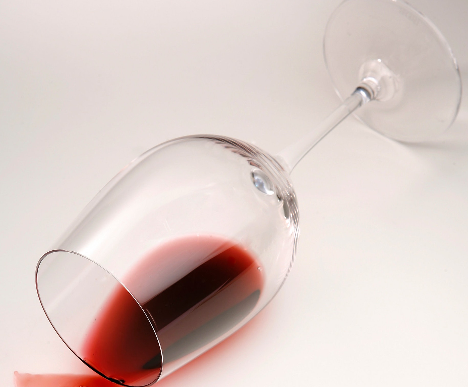Alcohol: The Modern ‘Opiate of the Masses’ | dbro